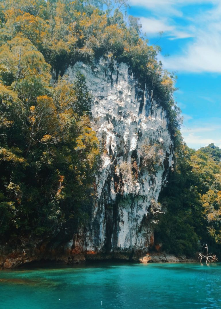SOHOTON COVE: Travel Guide On A Budget