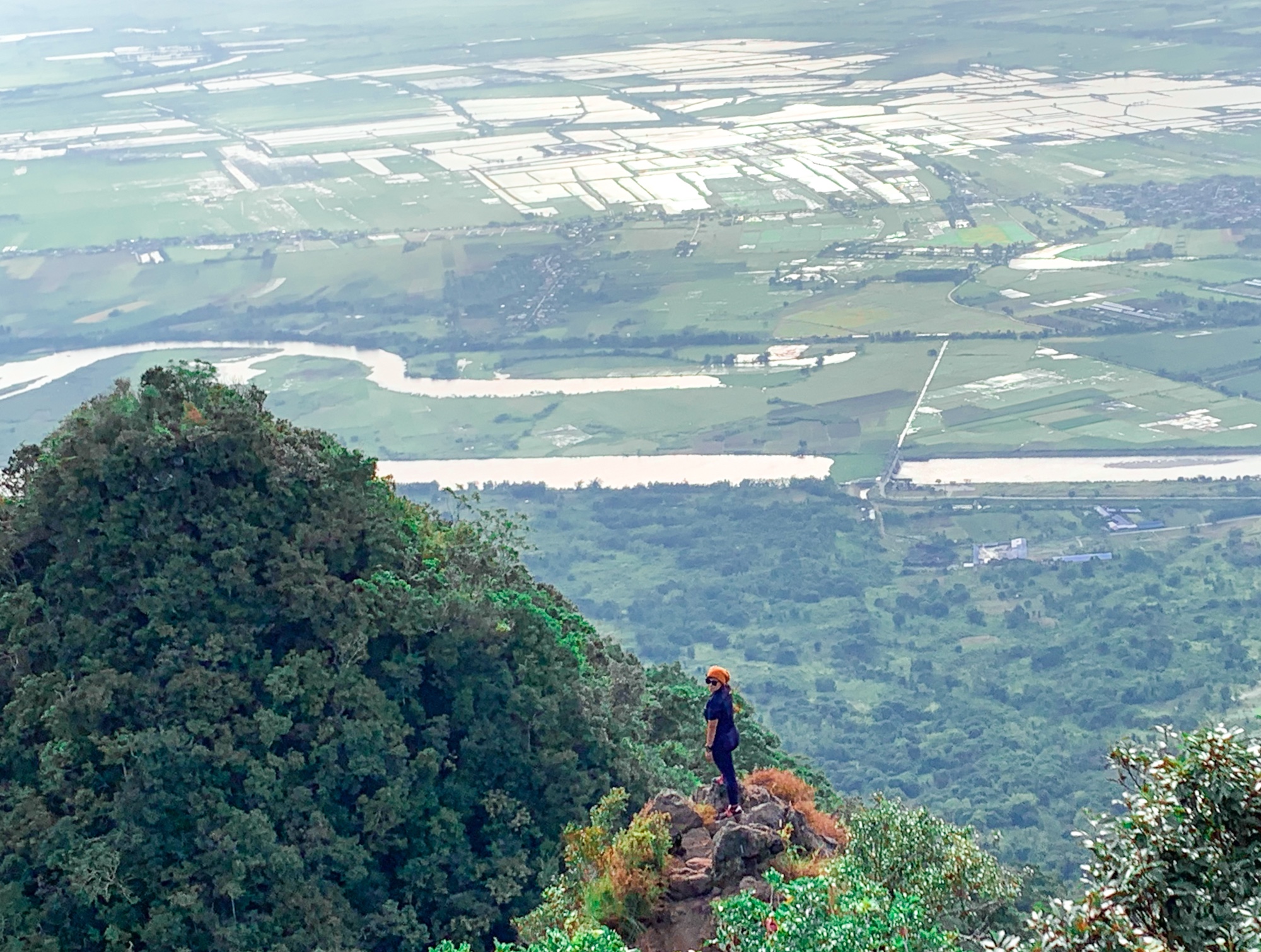 MT. ARAYAT (South Peak): Day Hike/Overnight Guide, Budget & Itinerary ...